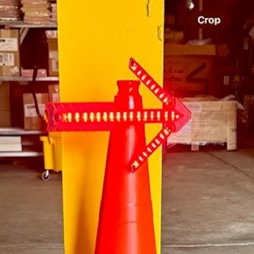 RECHARGEABLE LED ARROW LIGHT - LU-ARROW – lumastrobe.com